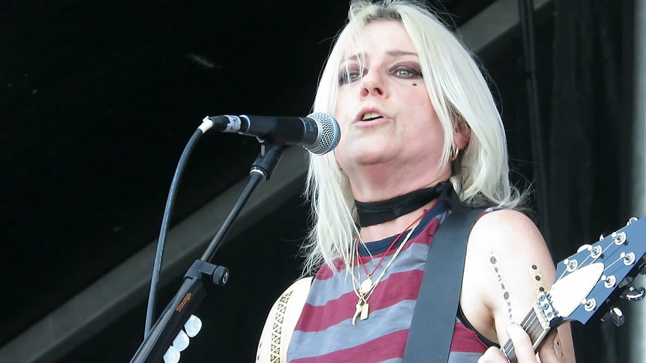 L7 - FUEL MY FIRE - YouTube