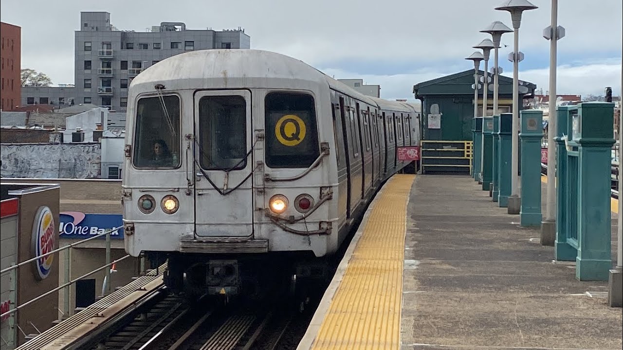 MTA NYCT: Rerouted R46 (Q) Train via the West End Line at Bay Parkway ...