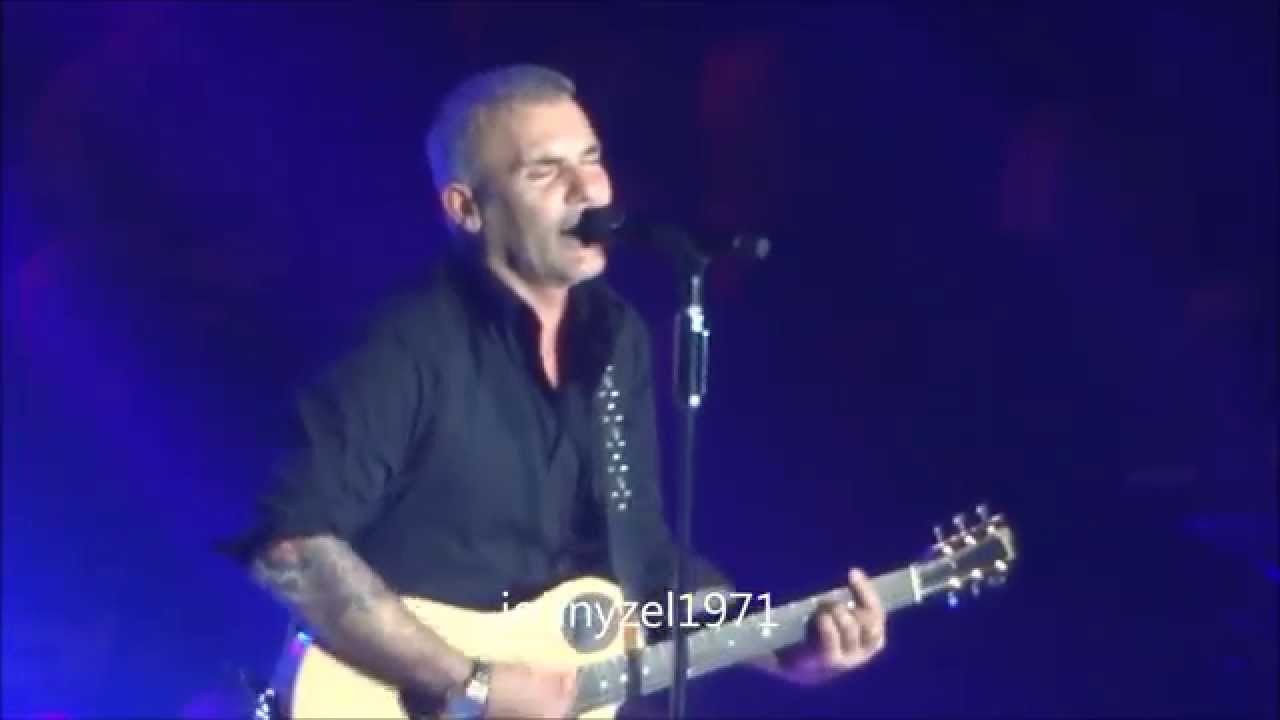 Στελιος Ροκκος / Οσο μενω επιμενω Live @ Enastron 10-01-2015 - YouTube