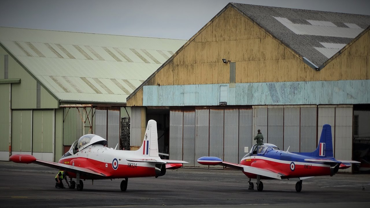 Jet Provost Double! XW324(T.5) & XN637(T.3)@Blackpool Airport - YouTube
