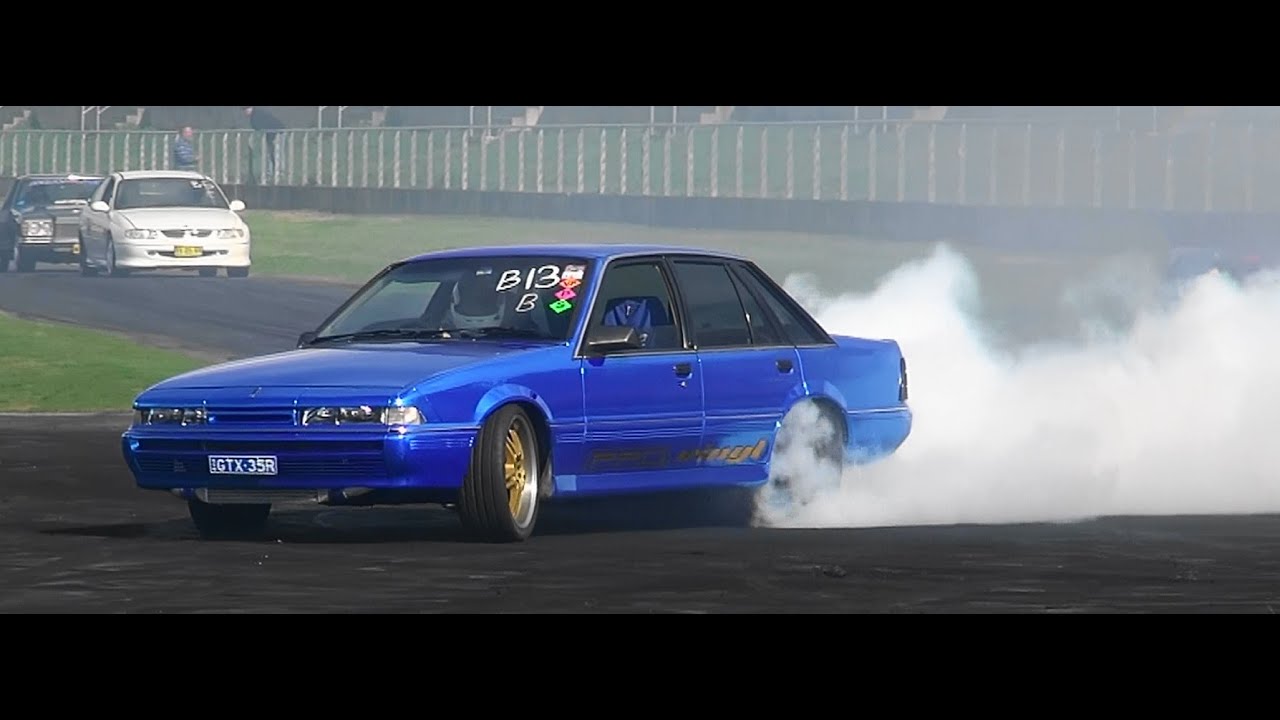 GTX35R VL CALAIS TURBO AT TUFF STREETERS SYDNEY C.C BURNOUT DAY 12.7. ...