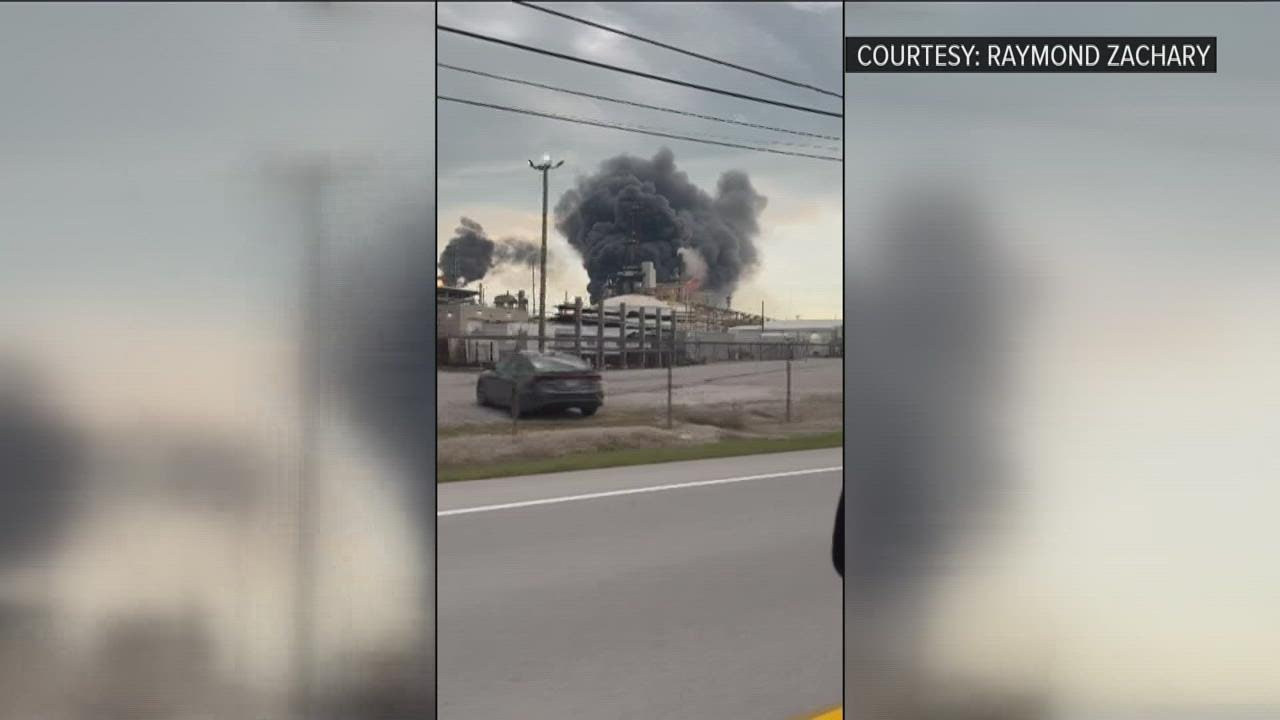 Two dead after explosion at Toledo-area BP-Husky refinery - YouTube