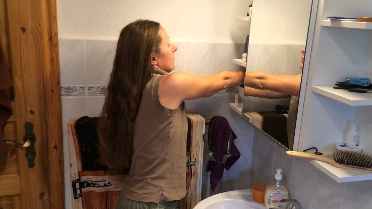 Living with dysmelia: how to fix long hair - YouTube