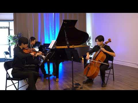 Piano Trio in B-flat Major, Op. 11 III Tema con variazioni - YouTube