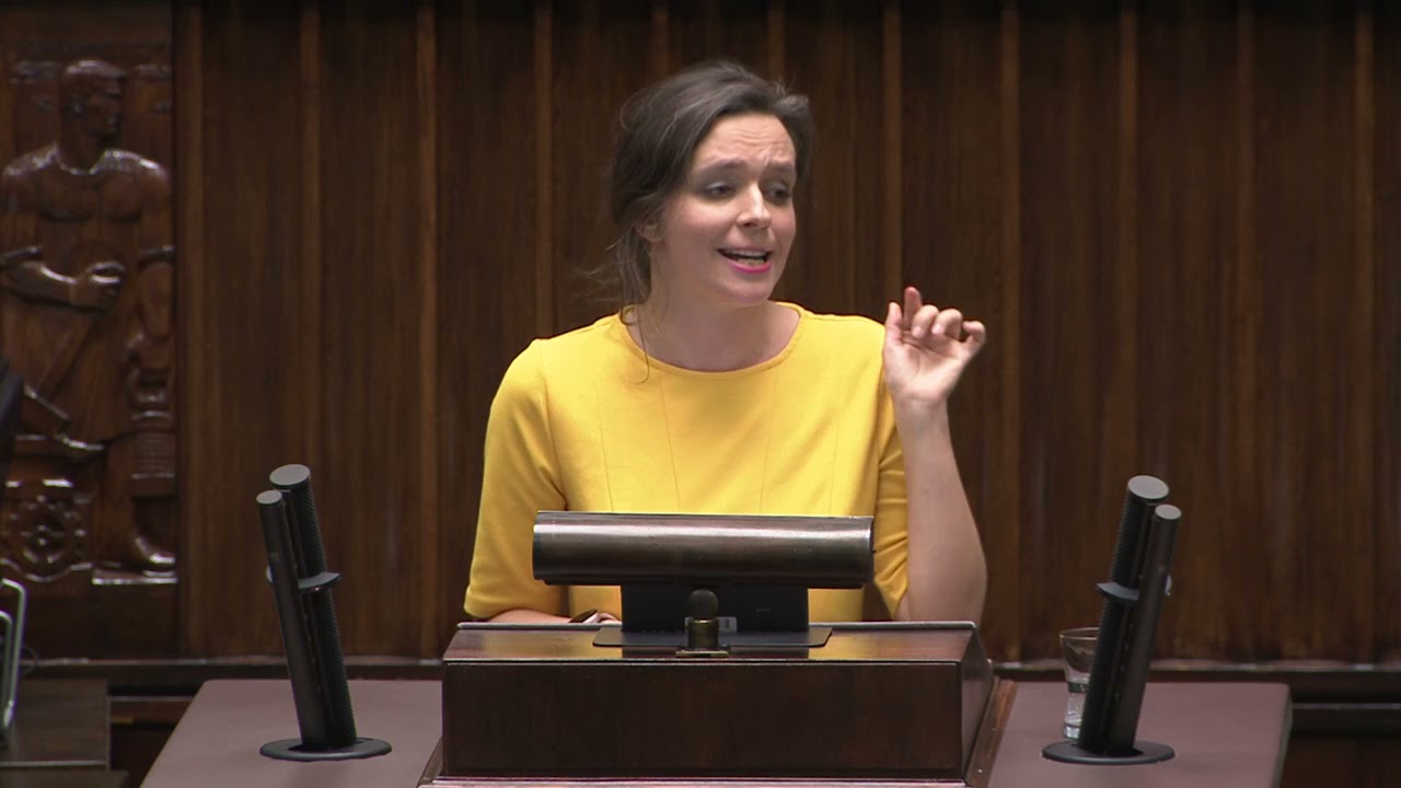 Klaudia Jachira - oświadczenie z 28 października 2021 r. - YouTube