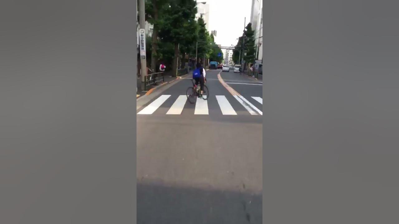 日本屁孩騎腳踏車 Youtube