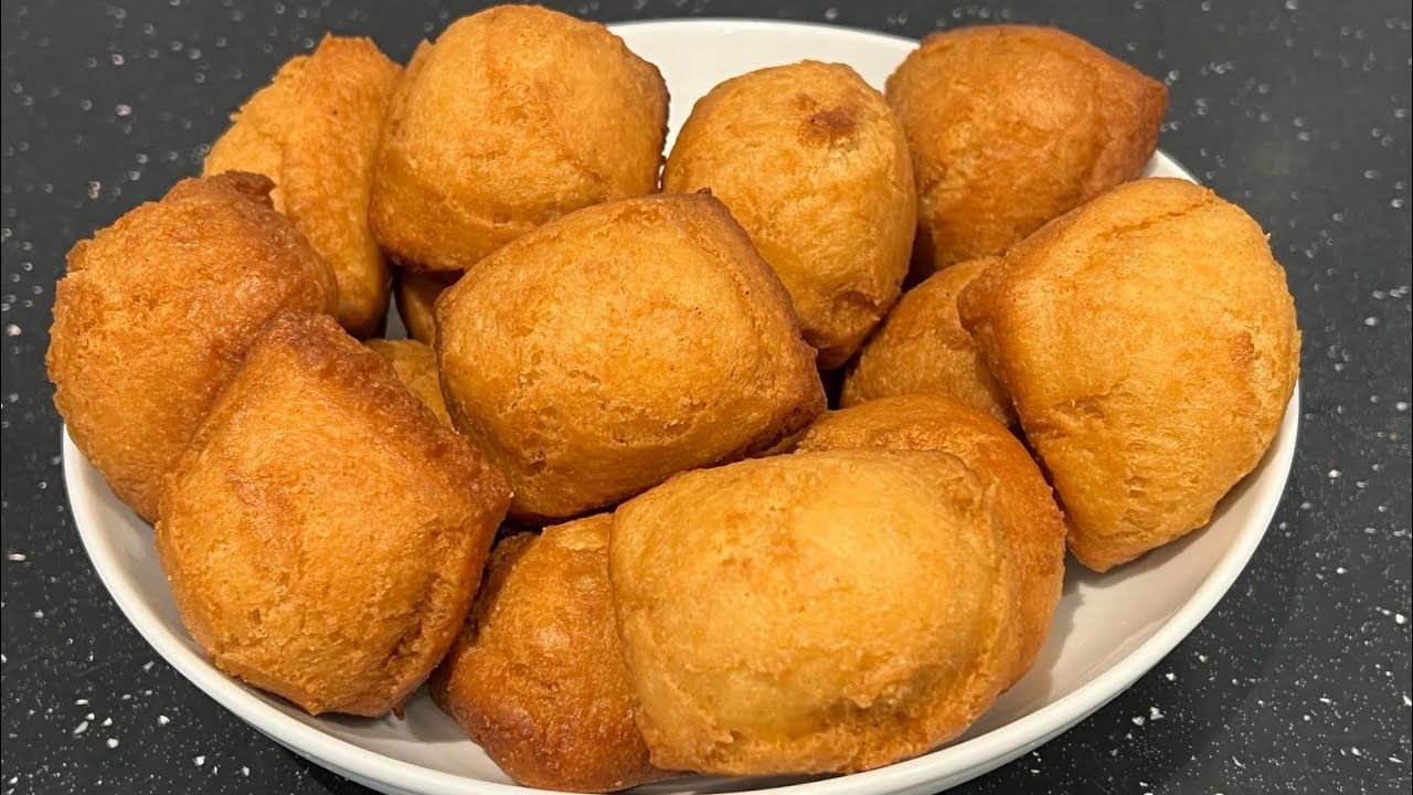 How to make Zambian dondo /mandazi #crispy #yummy #fluffy - YouTube
