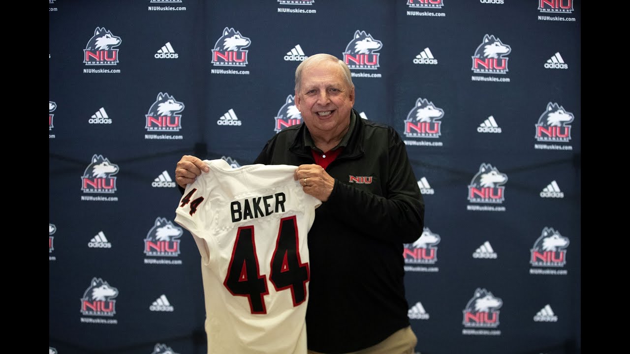 Bill Baker - "Voice of the Huskies" - A Tribute - YouTube