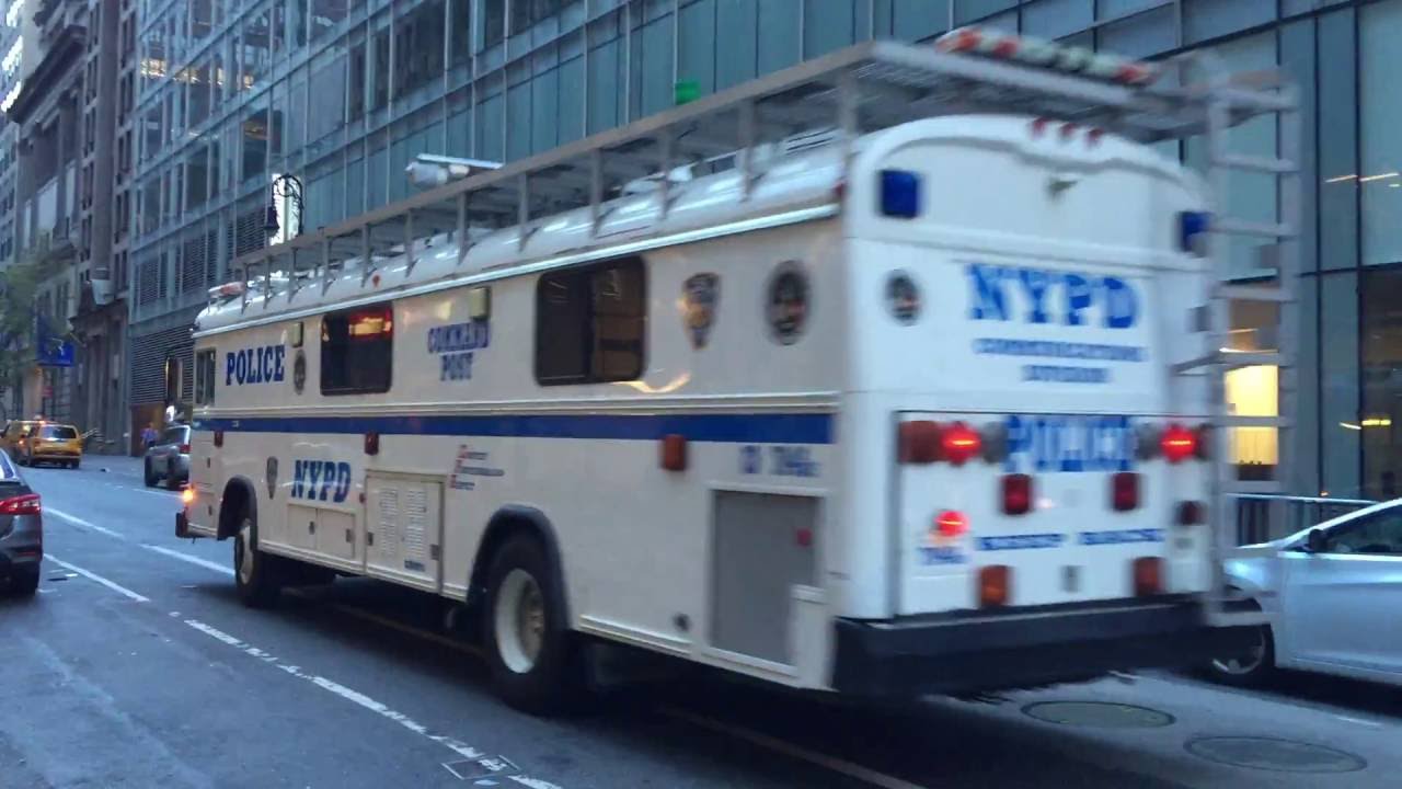 RARE CATCH OF 1993 BLUE BIRD NYPD COMMUNICATIONS DIVISION COMMAND POST ...