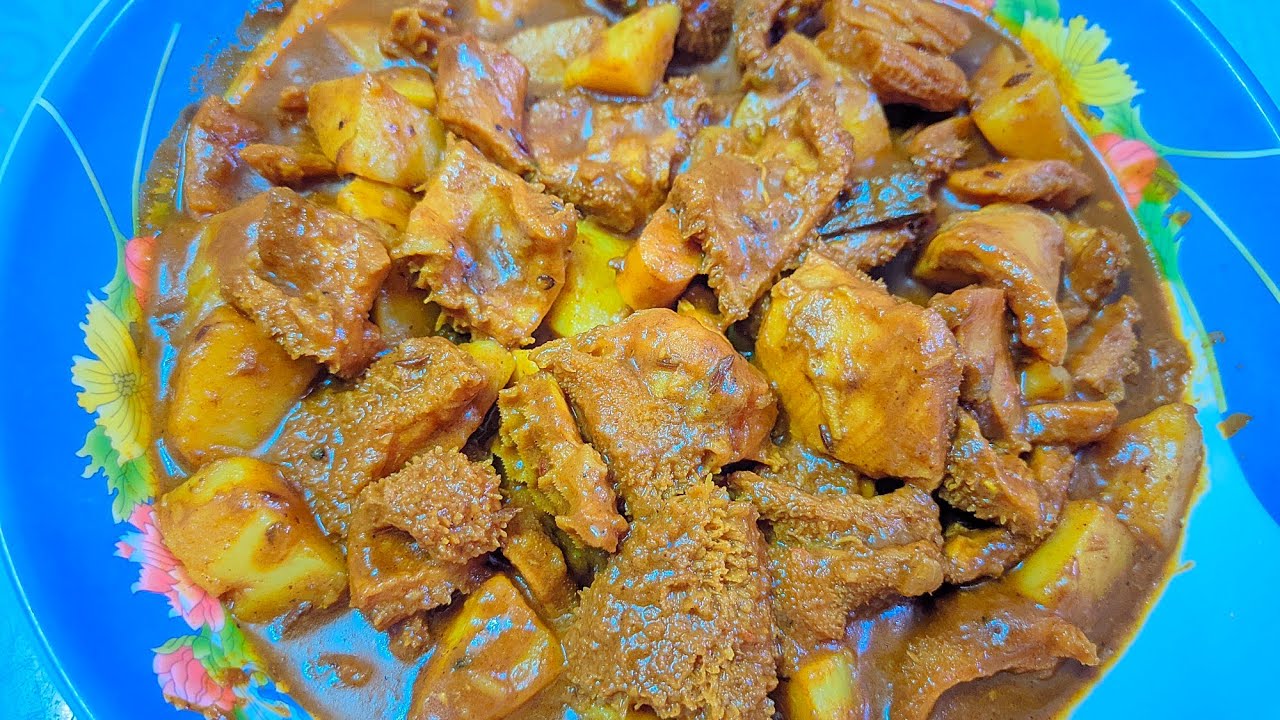 সহজ পদ্ধতিতে আলুদিয়ে ভুড়ি রান্না।ভুরি ভুনা।বট ভুনা। Bot vuna/vuri ...