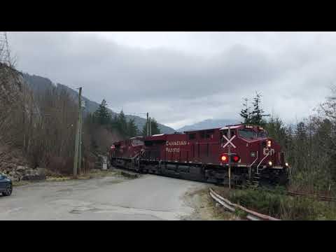 RARE! CP 8949, CP 8917, CP 8607, and CP 8525 lead through Darrell Bay - YouTube