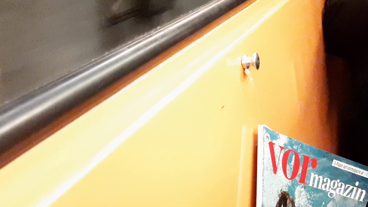 U-Bahn Linie U2 Typ U1/U11 Praterstern-Schottenring in Wien - YouTube