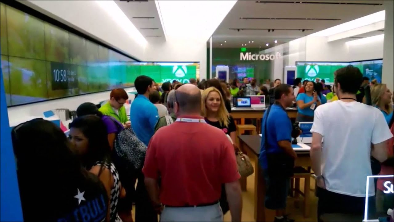 Microsoft Store Grand Opening, Orlando, Florida - YouTube