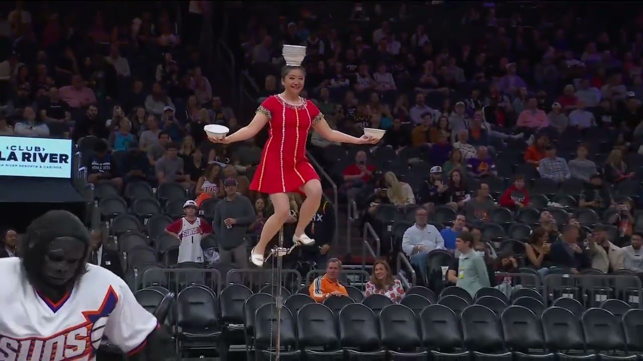 Red Panda Injured During WNBA Halftime Show | Fans in Shock - YouTube