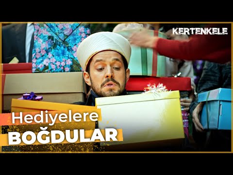 Didem ve Zeynep, Murat'ı hediyelere boğdu | Kertenkele🦎