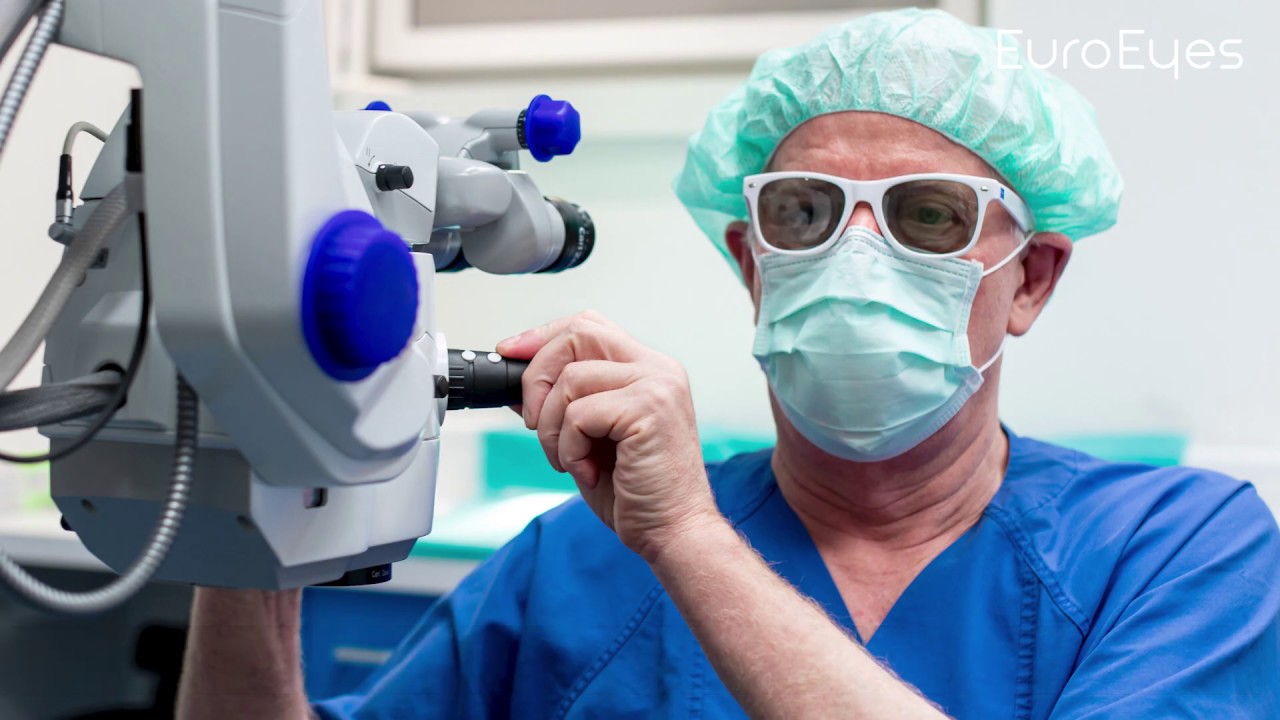 Digital 3D Mikroskop Zeiss Artevo 800 at EuroEyes - YouTube