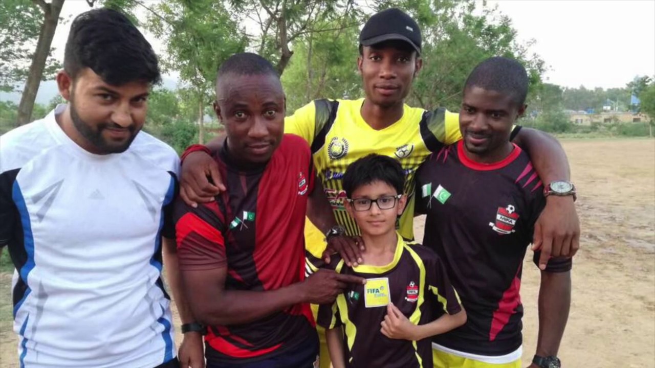 Mujtaba Football Video Pakistan - YouTube