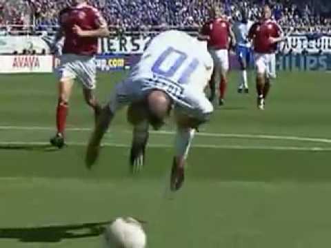 Zidane: Funny Moment - YouTube