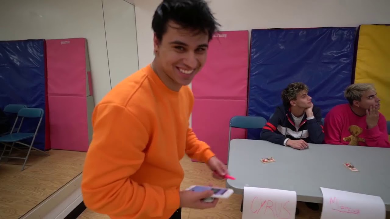 Dobre Brothers! MOUSE TRAP TRIVIA GAME!1 - YouTube