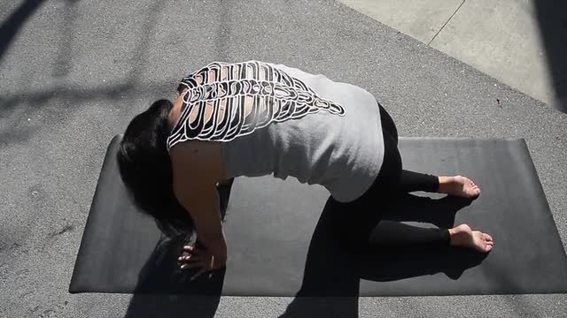 The Moves: Spinal Spirals - YouTube