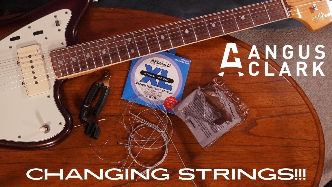 Fender Jazzmaster Ultra - Changing strings with Angus Clark (Trans ...