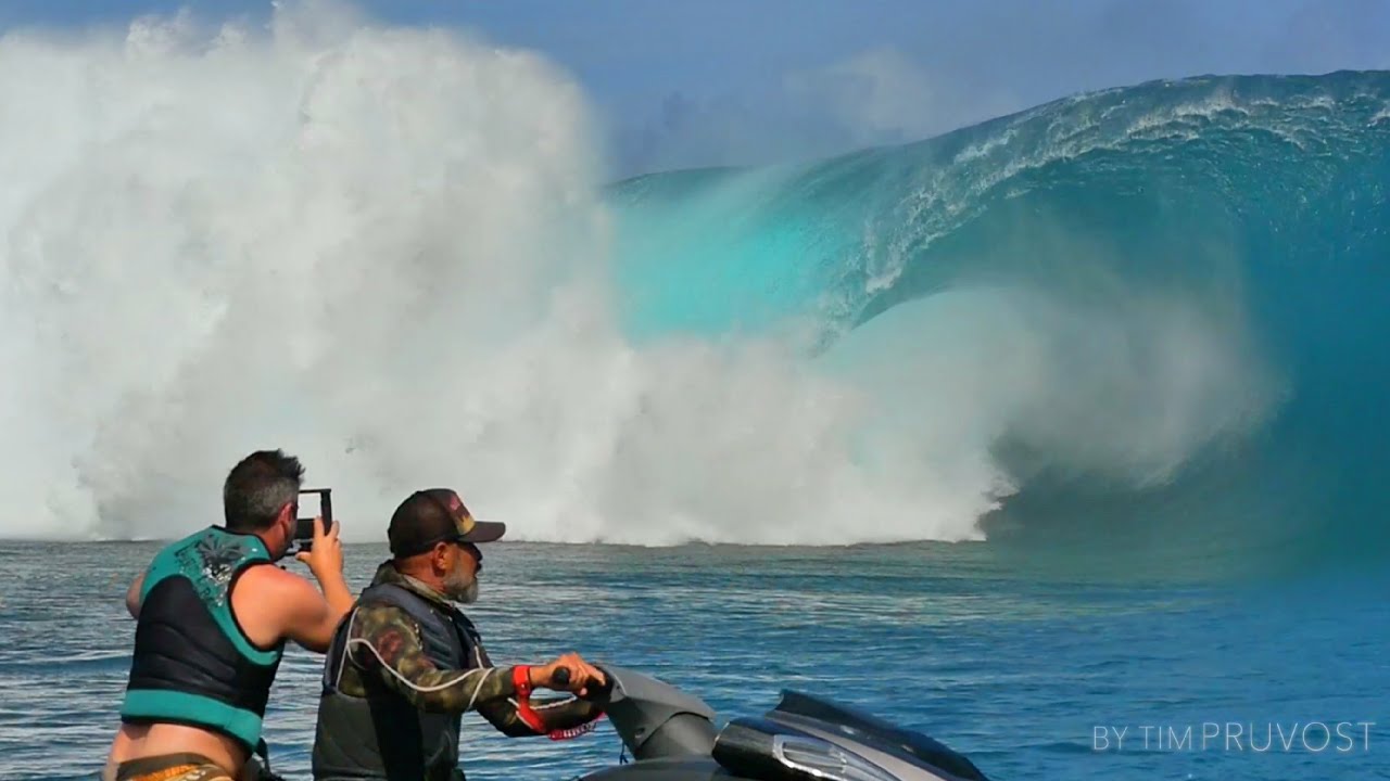 TEAHUPOO BOYS BODYBOARDERS - YouTube