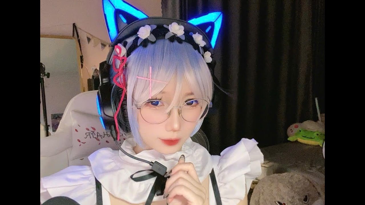 🔴REM COSPLAY- valorant - Rem này bắn vào tim anh - YouTube
