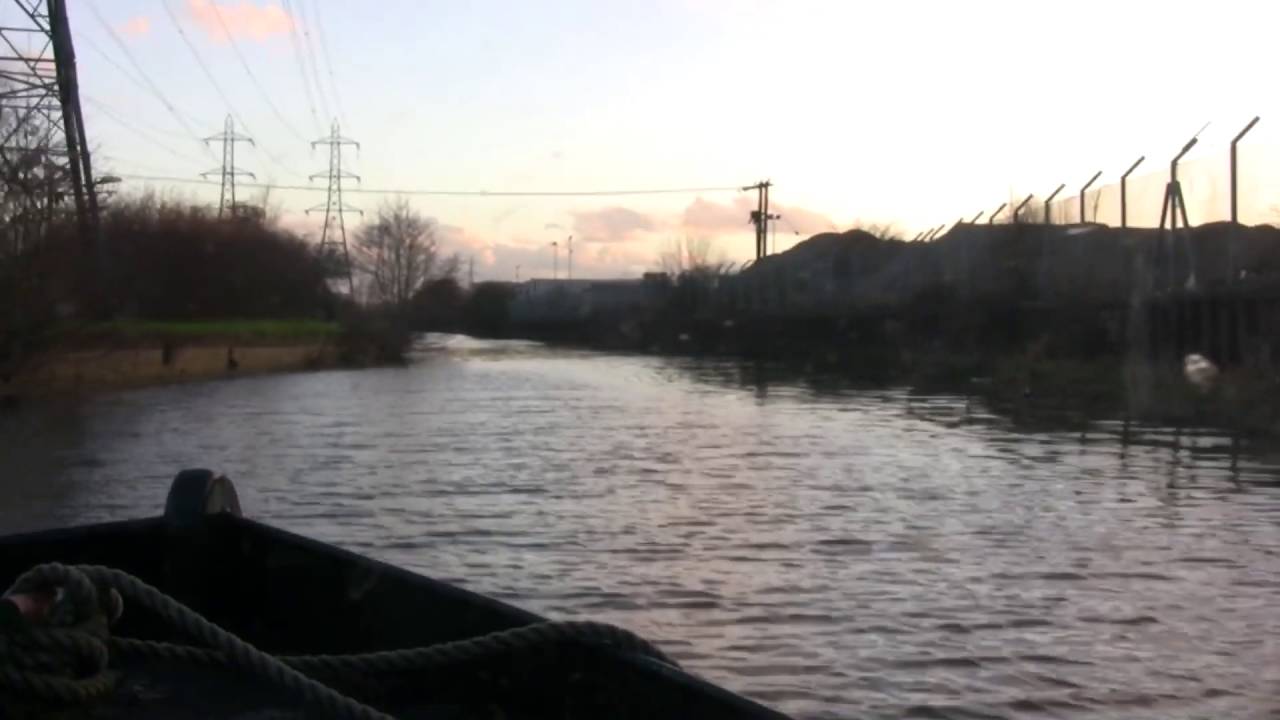 Speeded up Canal Journeys - River Lee - Enfield Lock to Ponders End ...