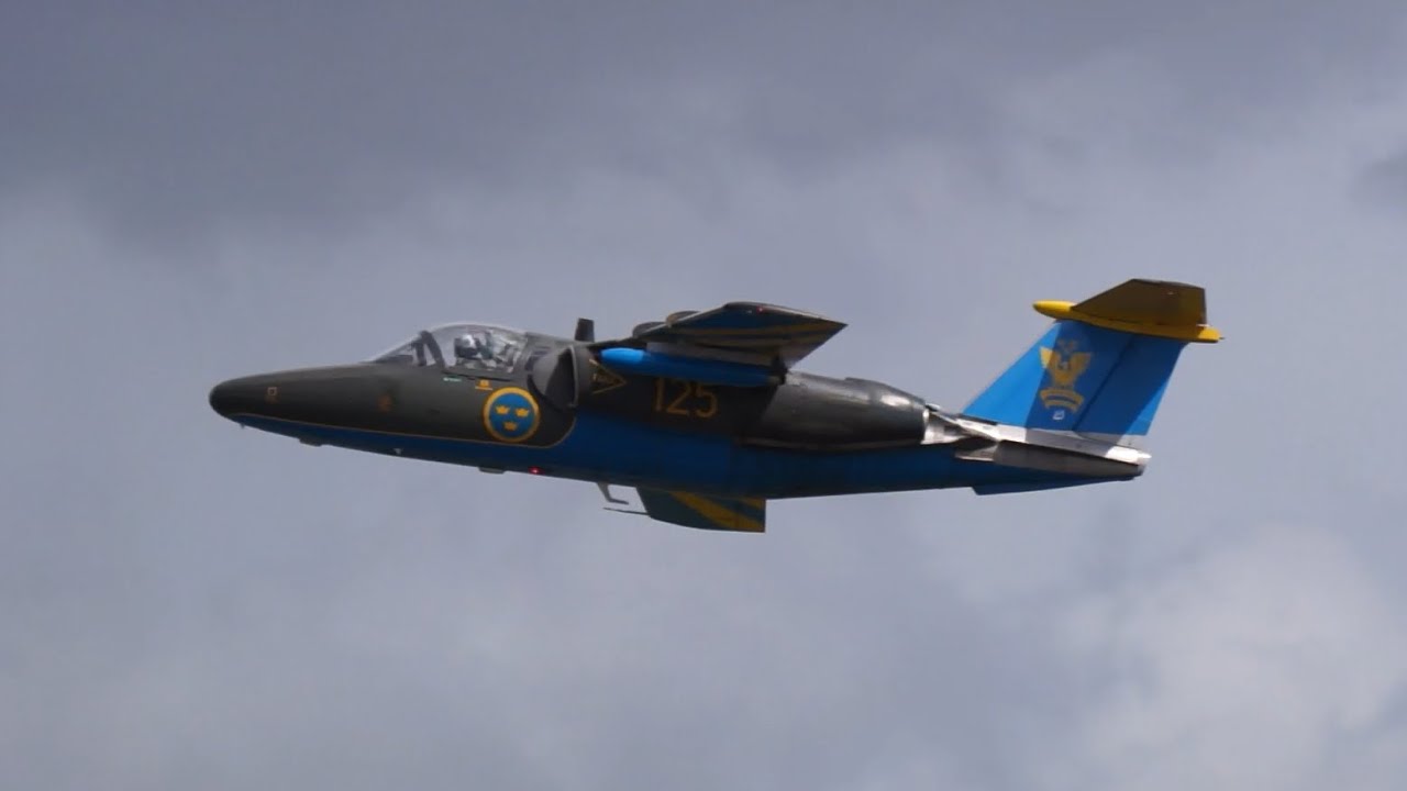 Swedish Air Force SK60 at RIAT 15th July 2023 - YouTube