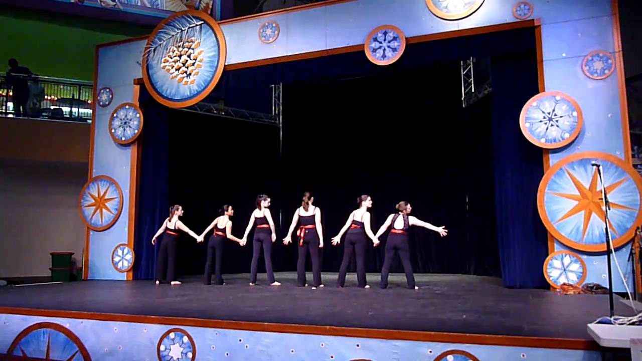 THE NIGHT BEFORE CHRISTMAS BY REFLECTIONS SCHOOL OF DANCE ...