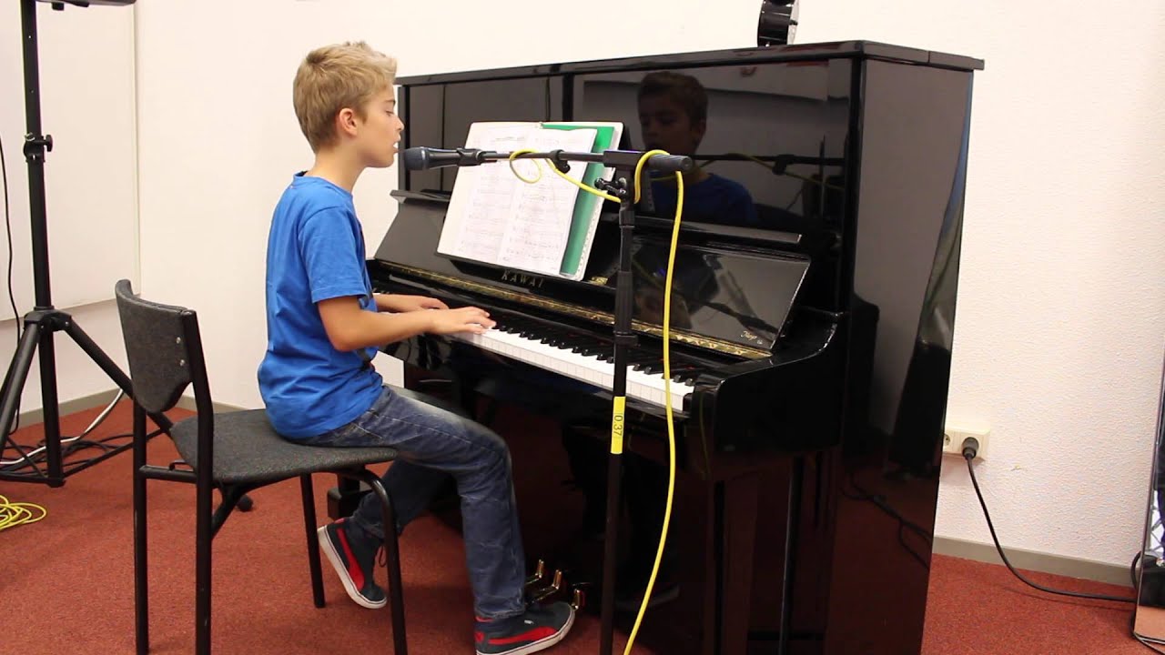 Taylor Swift - I Knew You Were Trouble (Zang en Piano) - YouTube