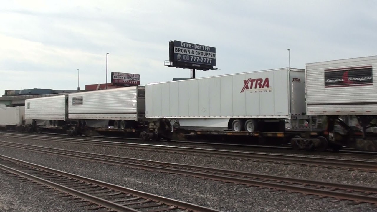 BNSF #7873 Leads EB Intermodal. Kansas City, MO 10/9/21 - YouTube