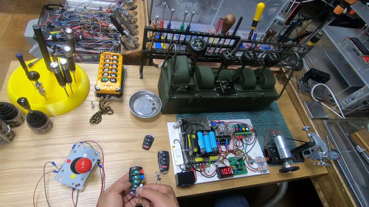 모터정역회전 무선제어리모컨개조 4방향모터제어 테스트4-way motor control - YouTube