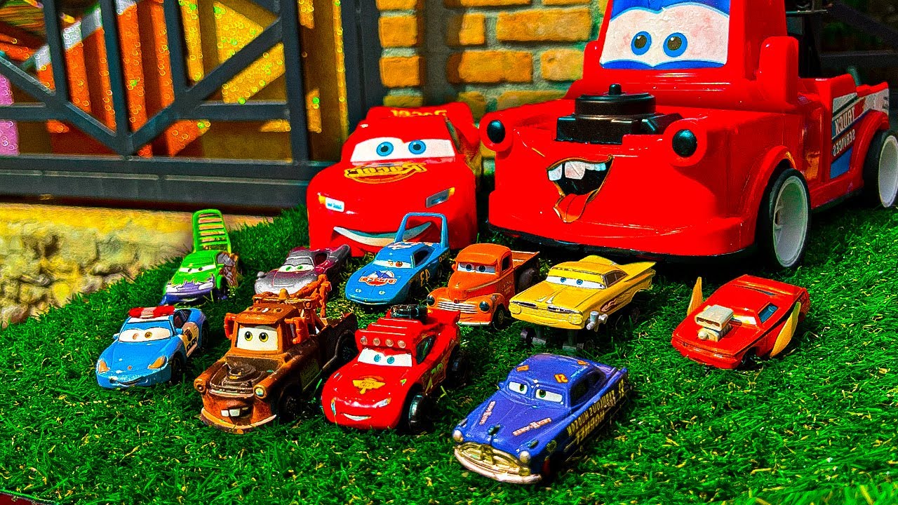 Disney Pixar Cars Various Cars miniature cars roll down a colorful ...
