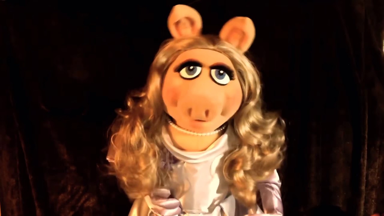 My Miss Piggy Muppet replica puppet - YouTube