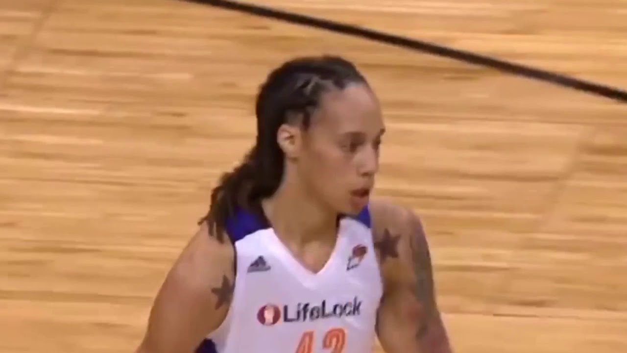 Top 5 rated WNBA dunks😈😎 - YouTube