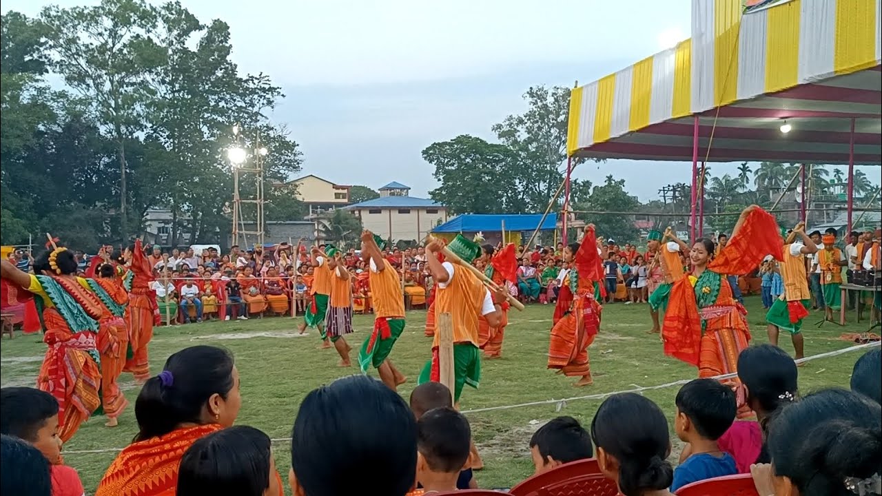 Beautiful Bodo Traditional Dance // Barpeta Road// - YouTube