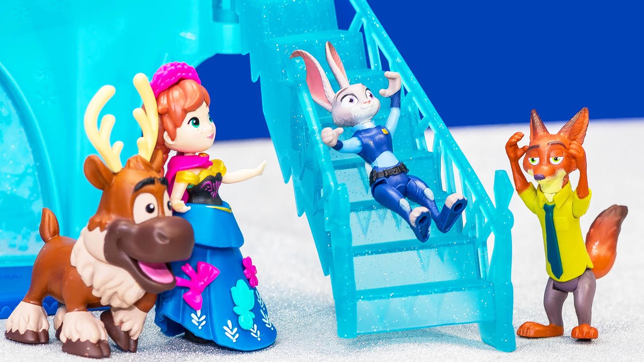 Zootopia Visits Tundra Town and has Frozen Fun with Queen Elsa Toys ...