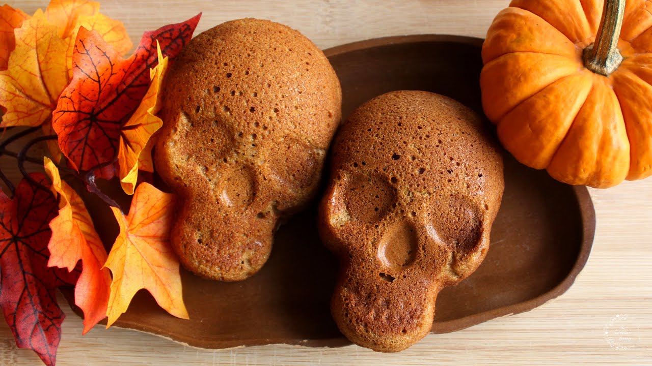 Easy Pumpkin Skull Cakes Recipe Halloween Treats Desserts The easy-pumpkin-skull-cakes-recipe-halloween-treats-desserts-the