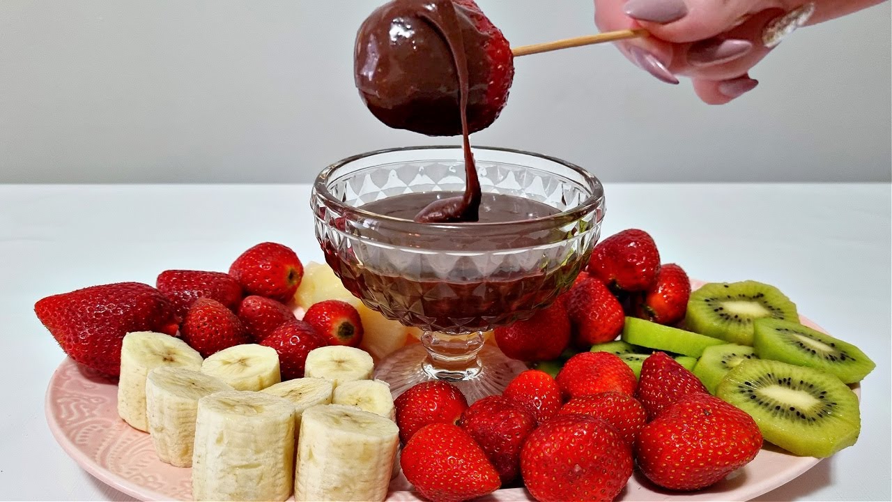 CAPSUNI CU CIOCOLATA | Imi Place Sa Gatesc | Desert Delicios si Rapid ...
