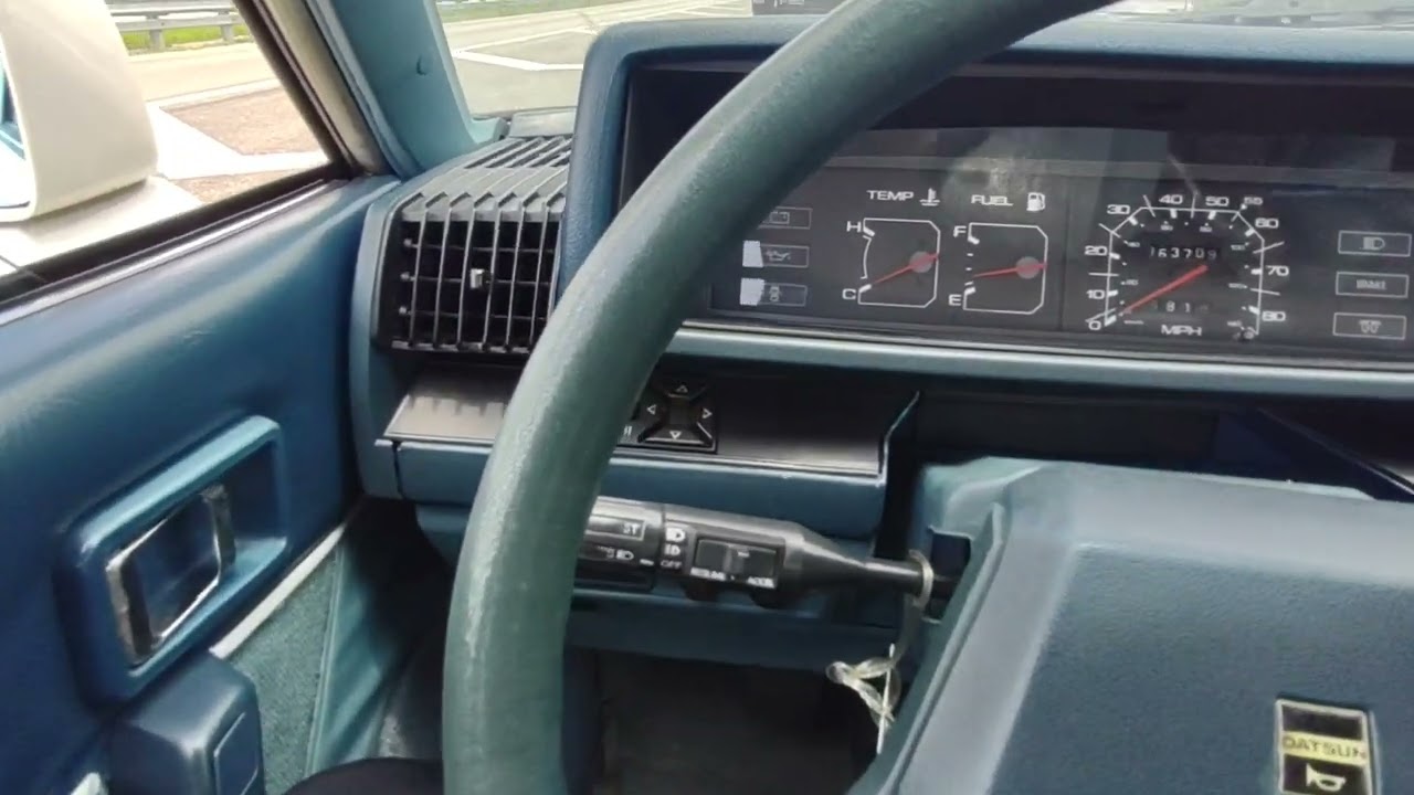 Ride in my 40 year old Datsun Nissan Maxima Diesel Ld28 1982 810 910 5 ...