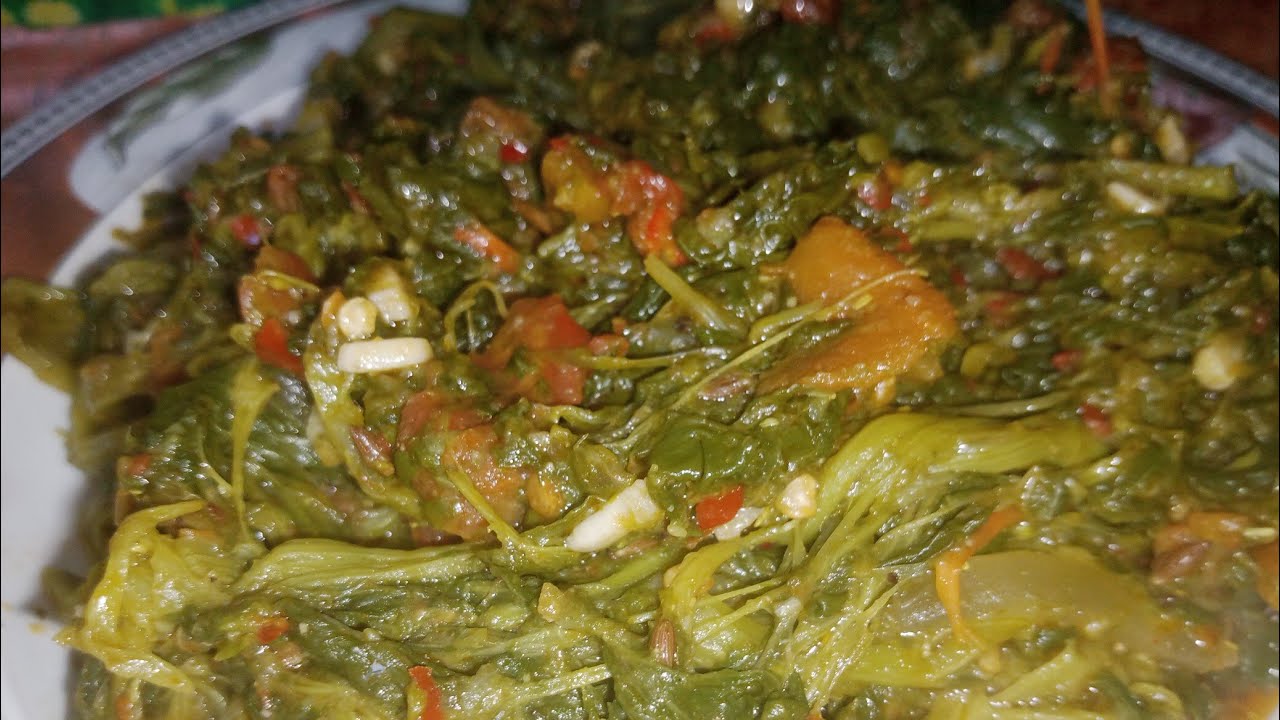 Lahori desi sarso ka saag || In a easy way. - YouTube