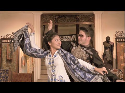 Selendang Biru - Dhewi Rengganiz. Cipt. Handoko Setiawan