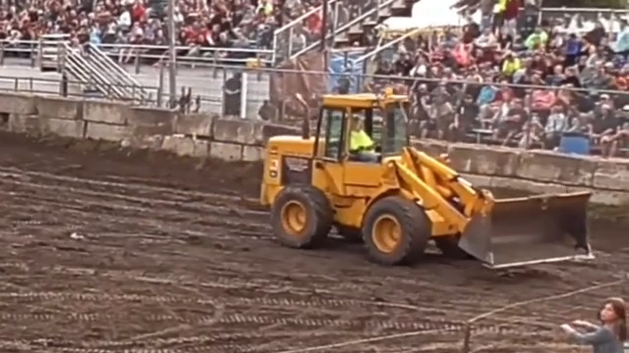 OLD JOHN DEERE LOADER - YouTube