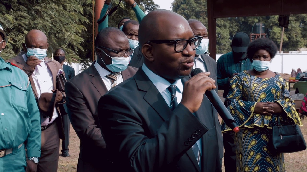 Le DG Sama Lukonde visite l'institut Maadini de la Gécamine à l ...