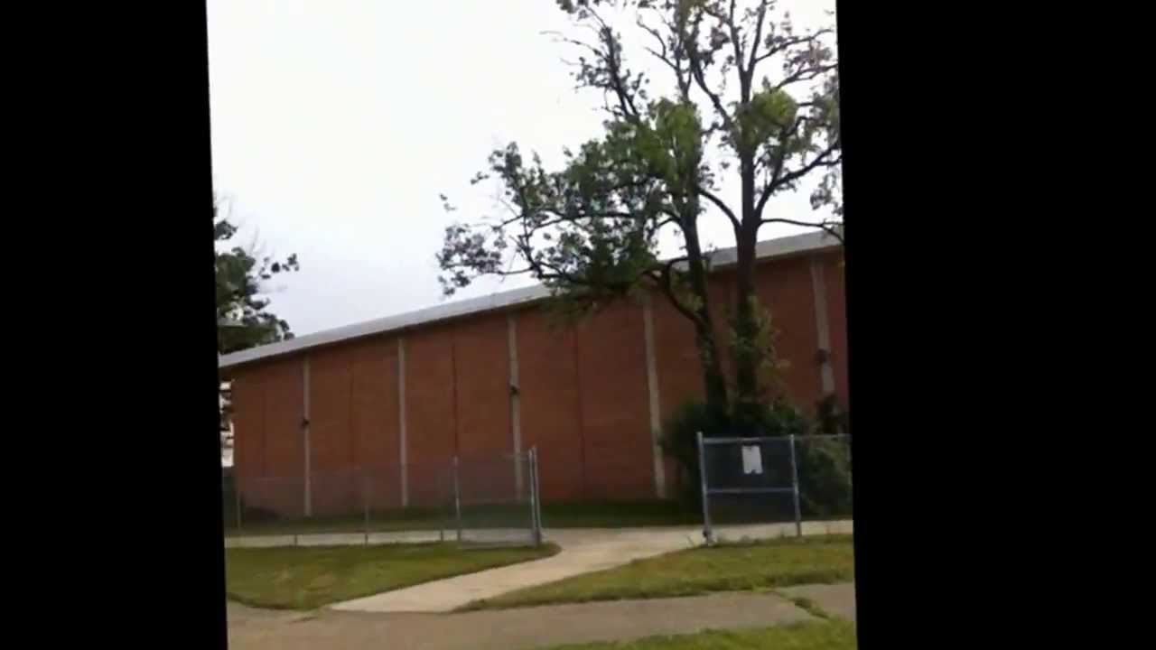 Mike McClendon - Loy Norrix Track and Field - YouTube