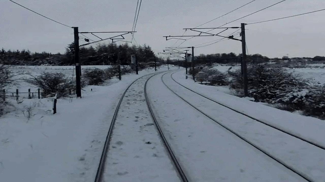 Awesome Train Driver's View on snow - YouTube