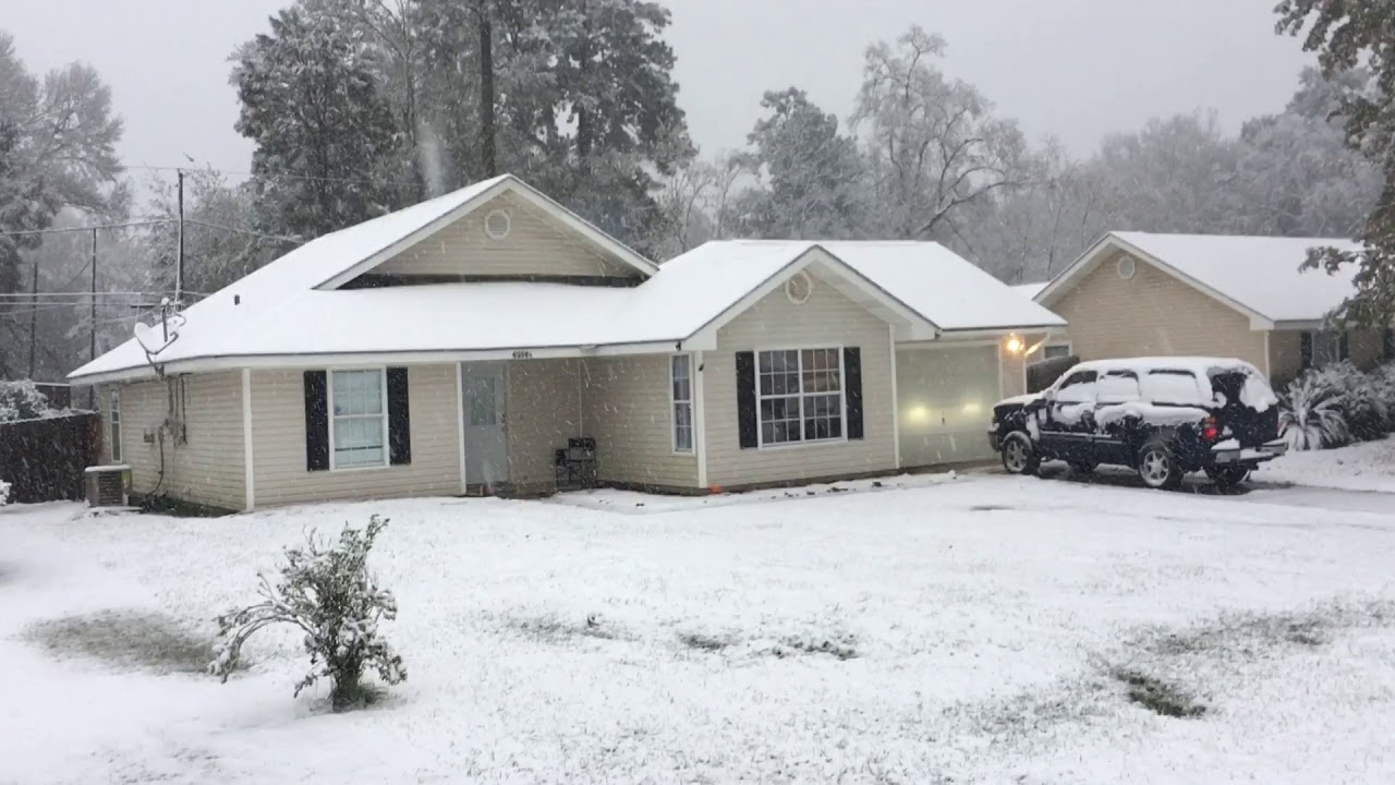 Louisiana Snow Day Very Rare 12-08-17 - YouTube