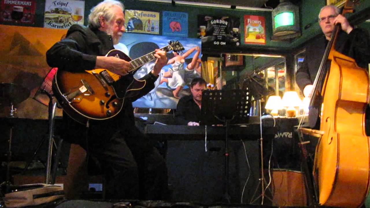 John Myhill Jazz Quartet live - YouTube