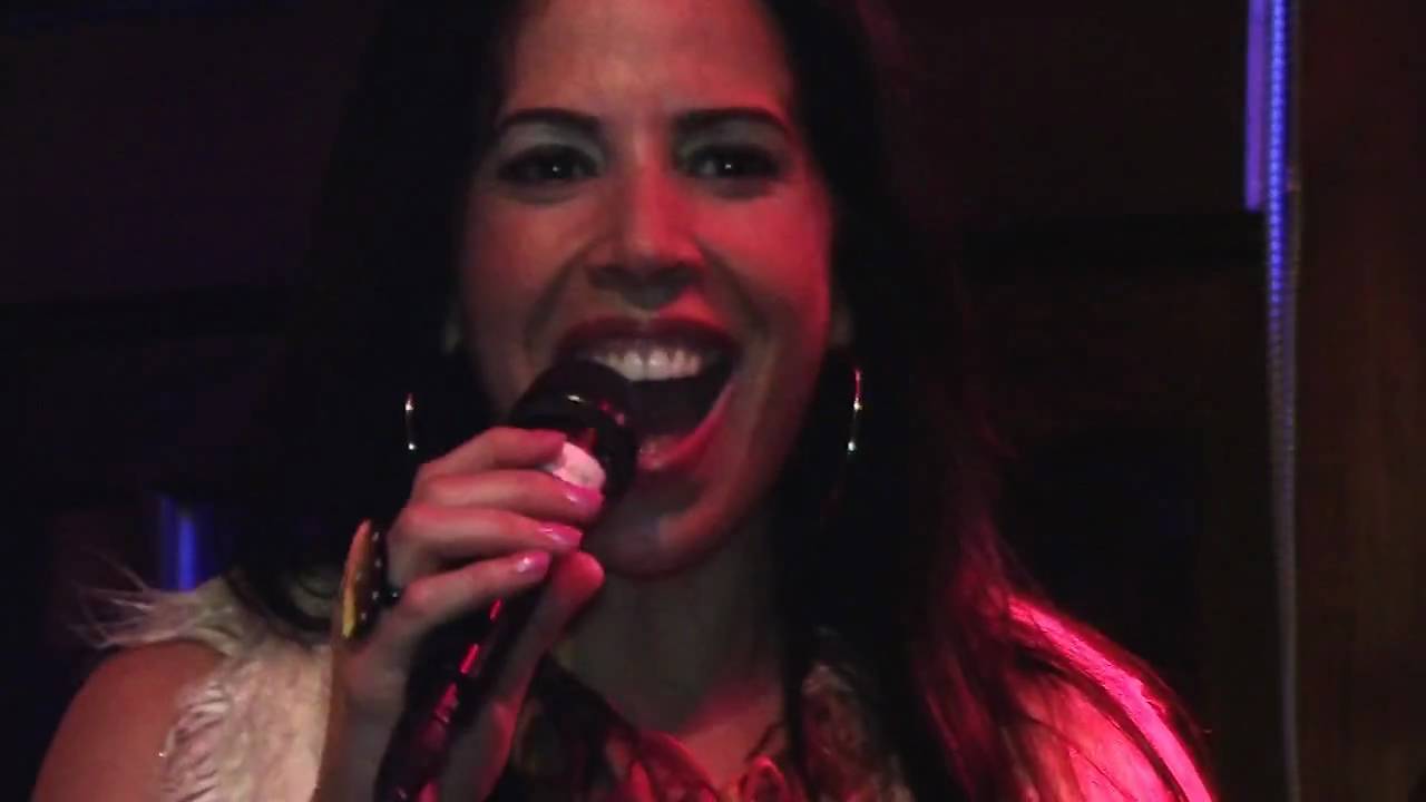 Mary Frometa: ritmo caribeño - YouTube